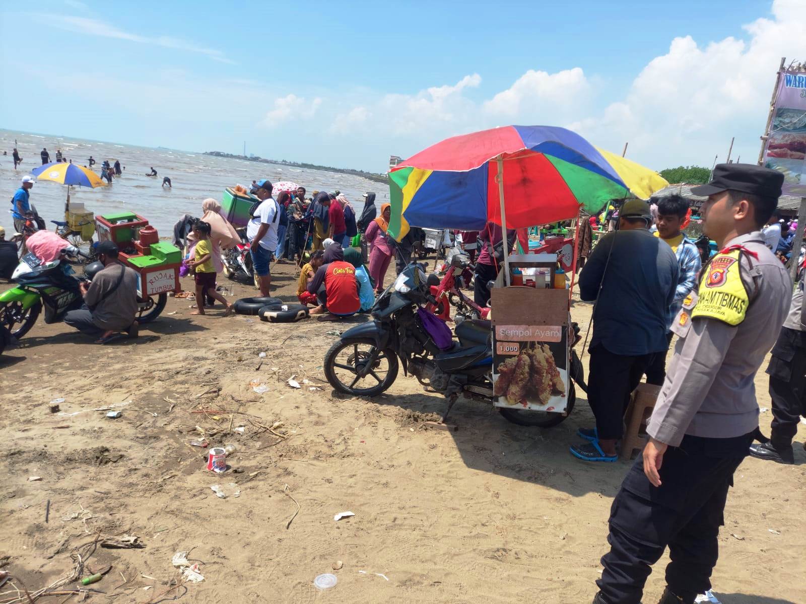 Pantai Patimban Ramai Dikunjungi Wisatawan – Pasundan Ekspres