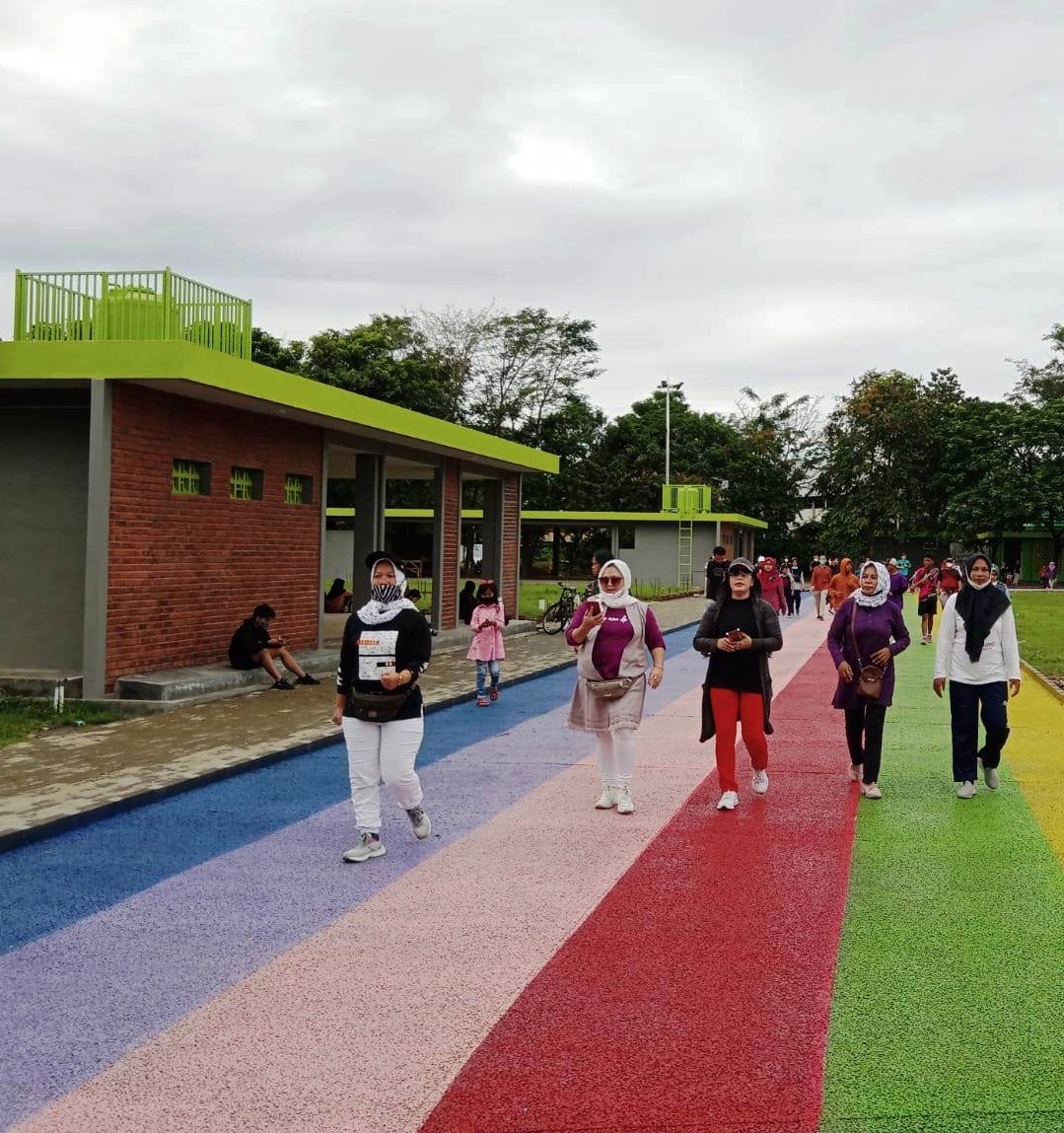 Lapang Bintang Pusat Keramaian di Subang Kota: Tempat Asyik Olahraga ...