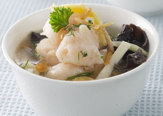 Lihat Cara Membuat Tekwan, Kuliner Berkuah Lezat Khas Palembang ...