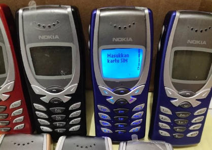 Sejarah Nokia 8250 Ponsel Klasik yang Menghadirkan Kenangan tersendiri ...