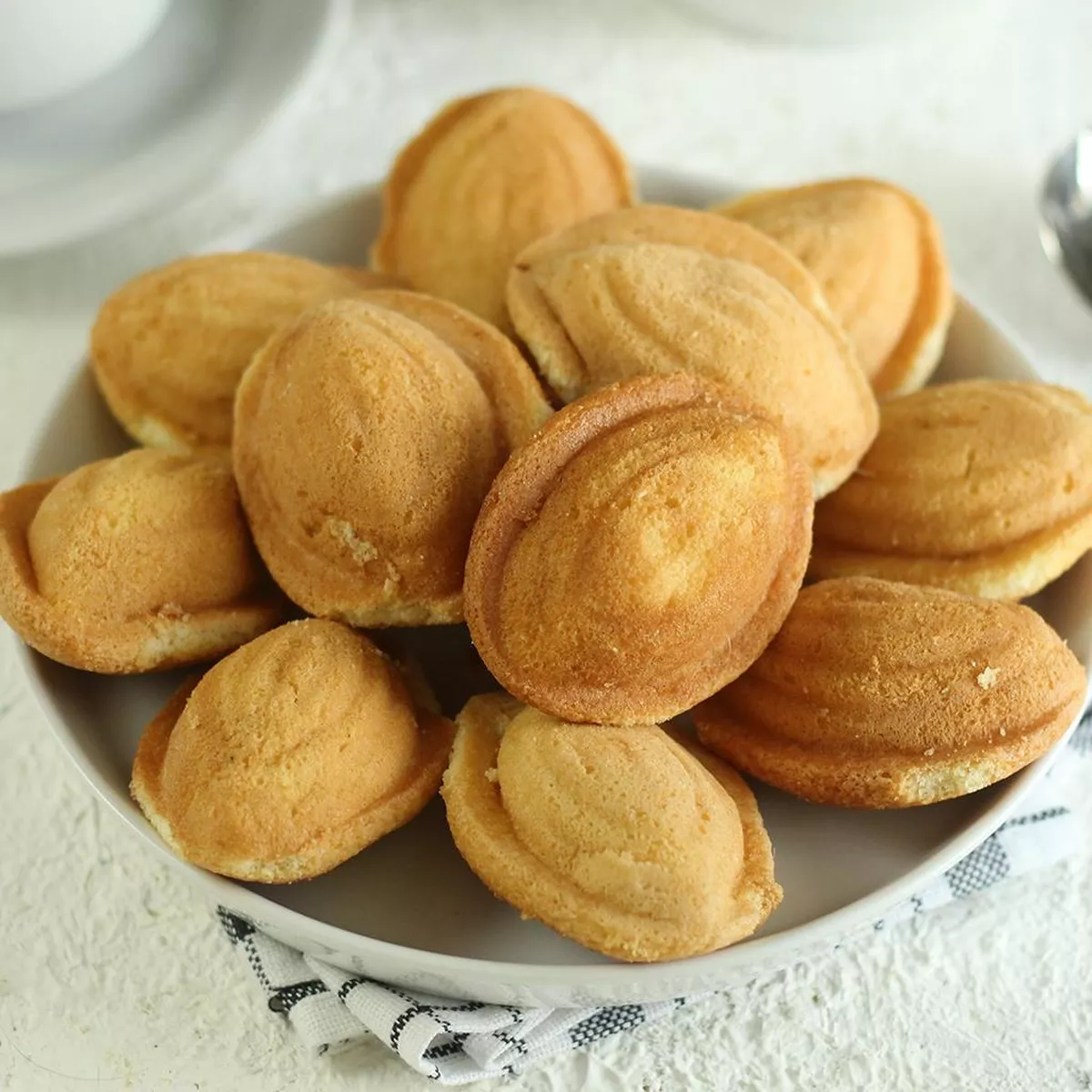 Renyah! Resep Kue Bolu Kering Panggang Kelezatan Di Setiap Gigitan ...