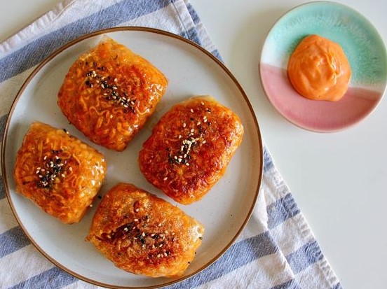 Cobain Resep Samyang Roll Viral Ini, Dijamin Langsung Pada Pesen ...