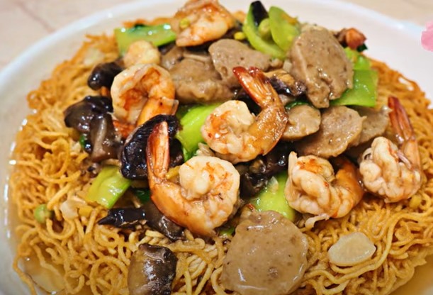 Resep Ifumie Kuah Siram ala Restoran, Olahan Mie dengan Penyajian Unik ...