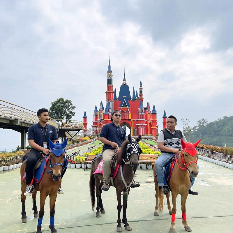 Harga Tiket Masuk De Castello Subang 2023, Liburan Akhir Tahun Pas Nih ...