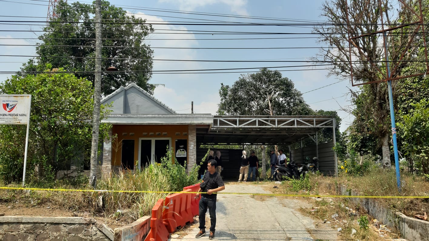 Rumah TKP Pembunuhan Ibu dan Anak di Subang Kembali Dipasang Garis Polisi – Pasundan Ekspres