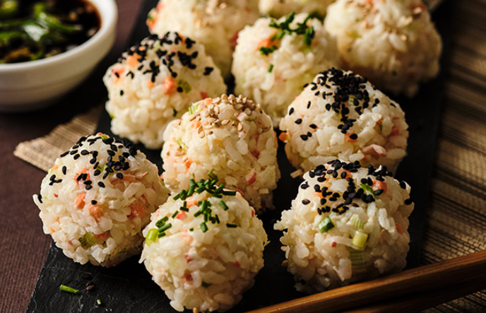 Resep Mudah Rice Ball, Bekal Sekolah dan Kerja yang Bisa Buat Kamu Gak ...