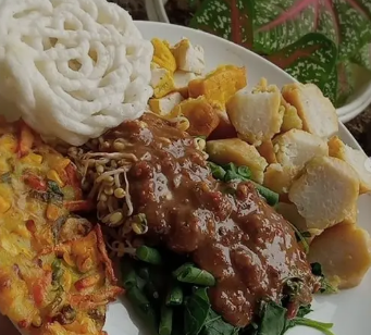 Resep Lotek Tahu Sayuran Khas Bandung, Cocok Untuk Kamu yang Suka Lotek ...