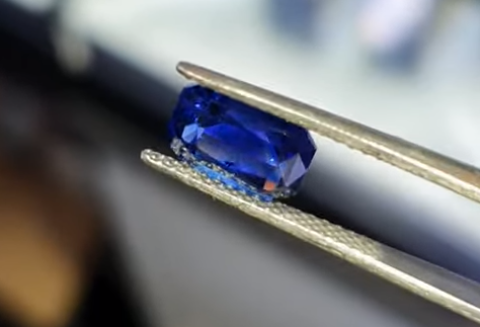 Batu Akik Blue Safir Perhiasan Mewah yang Menawan – Pasundan Ekspres