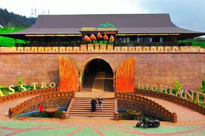 Astro Highlands Ciater Tawaran Penginapan dengan Spot Foto ...