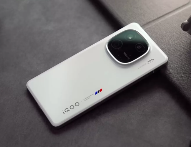 IQOO 12 Resmi Rilis di Indonesia, Begini Harga dan Spesifikasi yang Tak ...