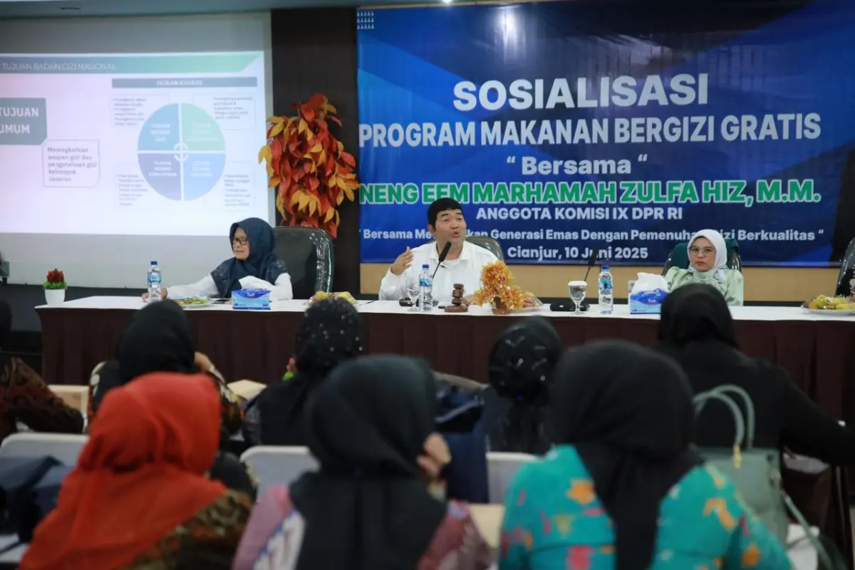 Edukasi Masyarakat Terhadap Asupan Gizi, Tim Sosialisasi Program MBG ...